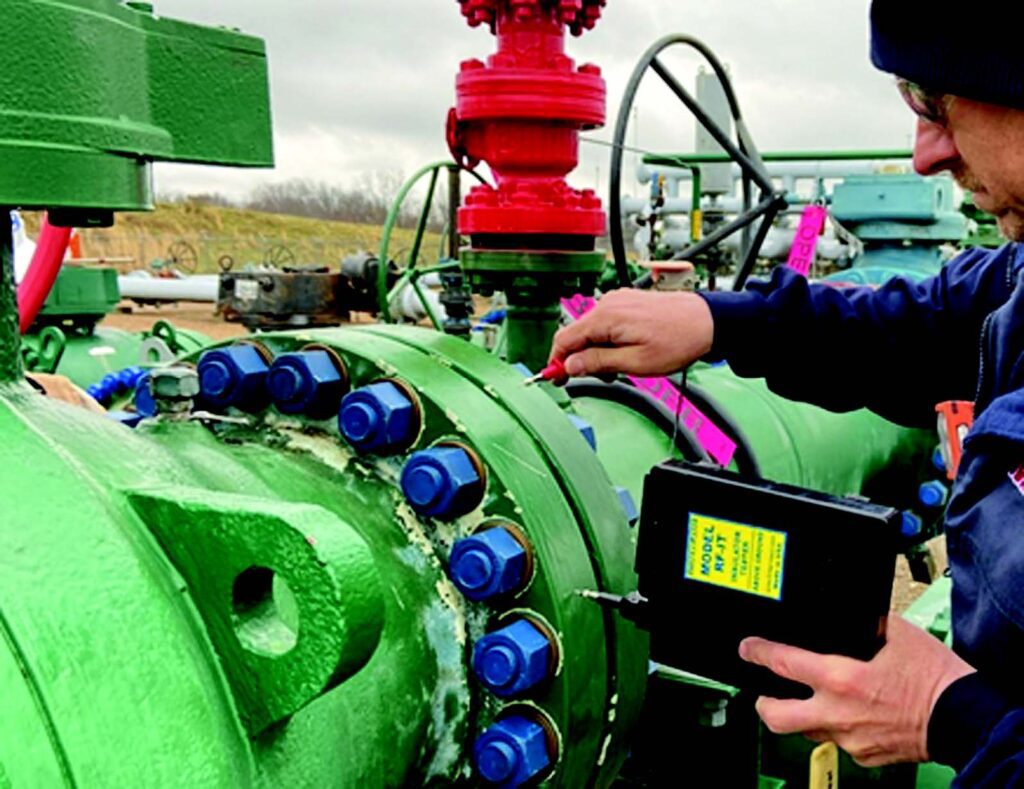 Flange isolation kit